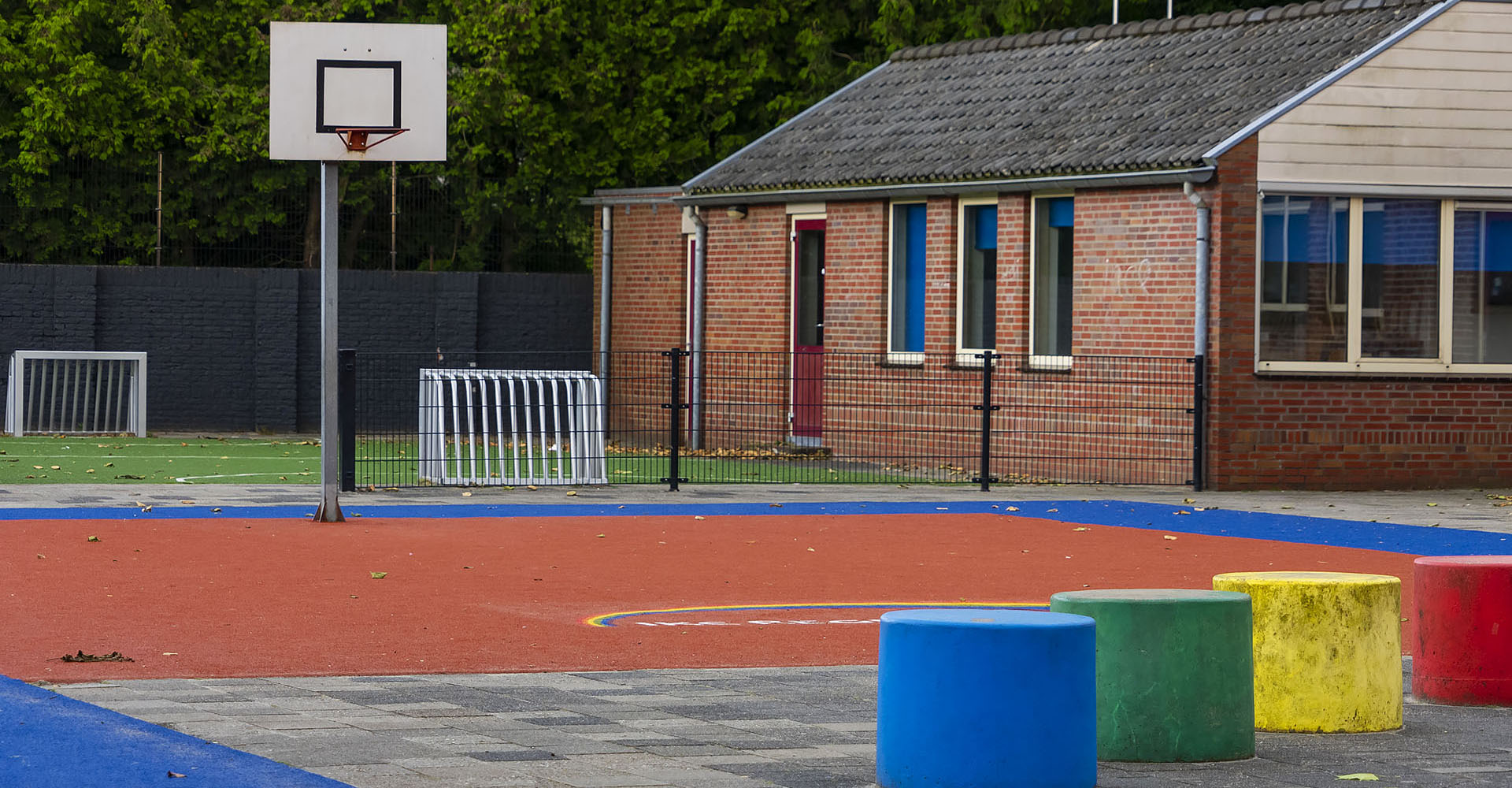 Hoe groot moet een schoolplein eigenlijk zijn? - Ons Oss